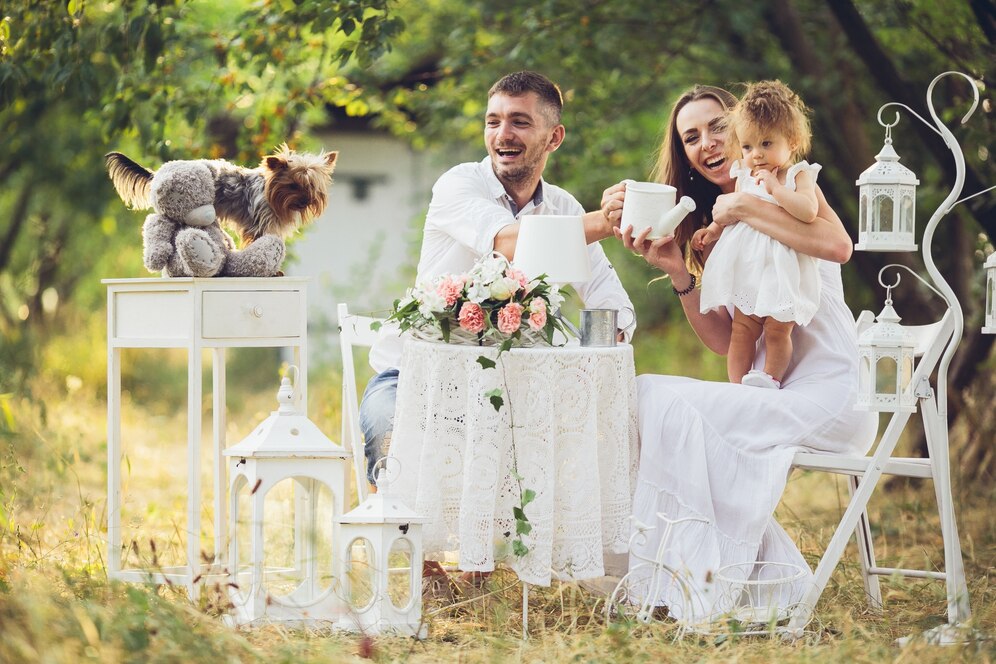 Suntem invitați la nuntă: cum îmbrăcăm copiii? – AnneBebe